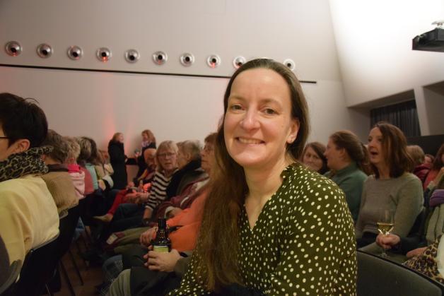 Bad Oldesloe: Das fasziniert Frauen an True Crime und Krimis