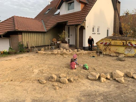 So hat Familie Ferderer aus Belm ihren Vorgarten verwandelt