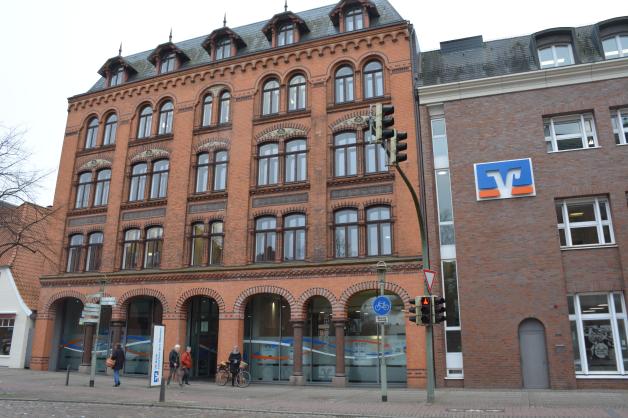 Vr Bank Neumnster Ffnungszeiten