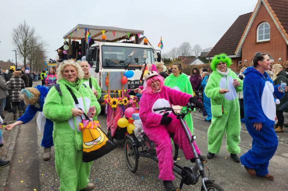 Die schönsten Bilder vom Karnevalsumzug durch Schönwalde 2025