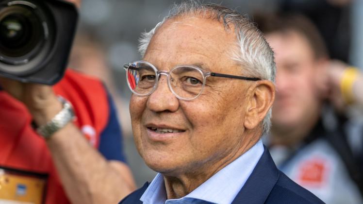 Felix Magath tritt als Kandidat für das Präsidentenamt des HSV an