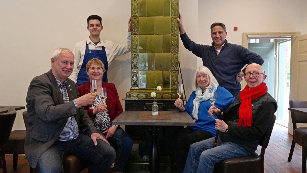 Barmstedt: Schlossgefängnis strahlt nach Wiedereröffnung