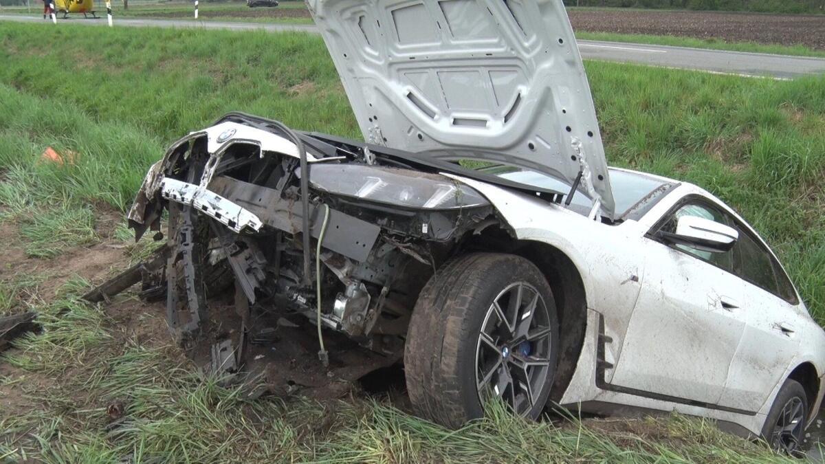 Unfall in Merzen: Mann aus Lingen landet schwer verletzt im Graben