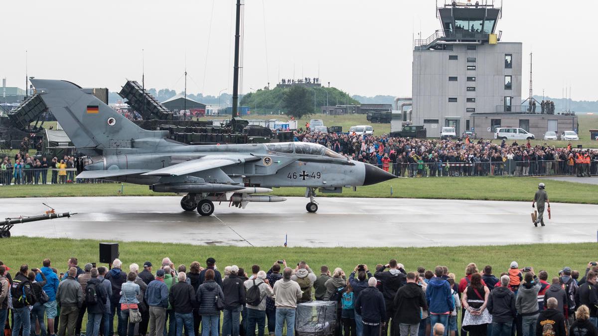 Tag der Bundeswehr Jagel 2025: Jets und Panzer hautnah sehen