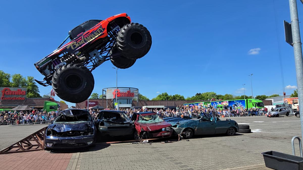 Monster Trucks in Prisdorf: Das bietet Show der Korth Brothers