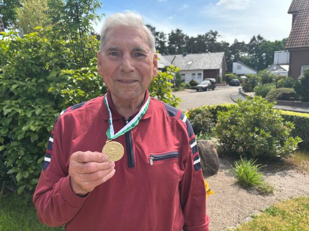 Schütze Johann Memmen aus Lingen: Darum ist er mit 85 noch aktiv