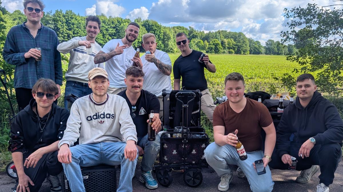 Neumünster: Kreative Vatertags-Touren mit Bollerwagen und Bier