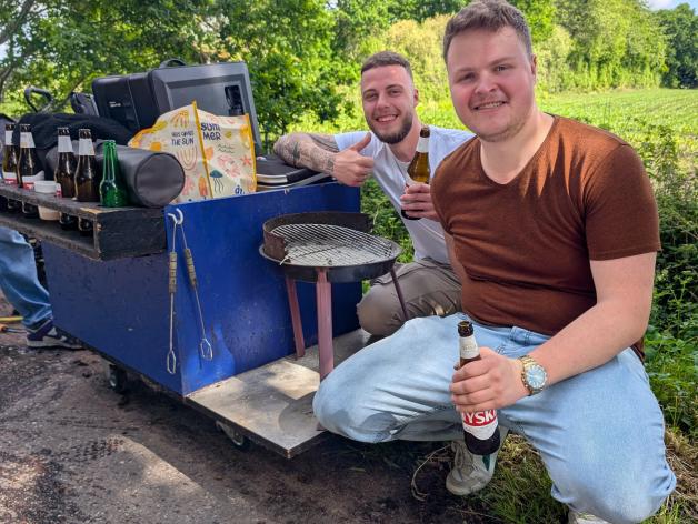 Neumünster: Kreative Vatertags-Touren mit Bollerwagen und Bier