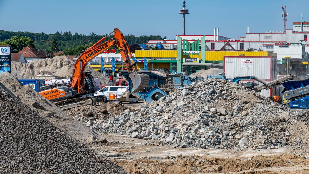 Vorher-Nachher: Der Abriss des Marktkaufs in Belm in Bildern
