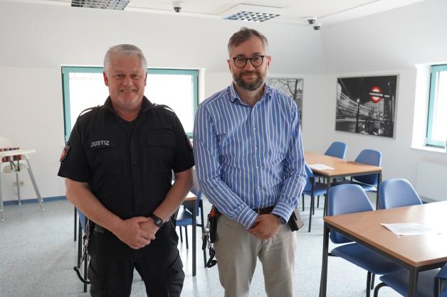 JVA Lingen: Warum Besuche im Gefängnis für Häftlinge wichtig sind