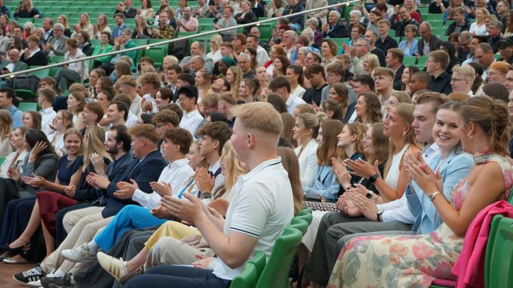 Meppen: Das sind die Abiturienten 2025 des Gymnasiums Marianum