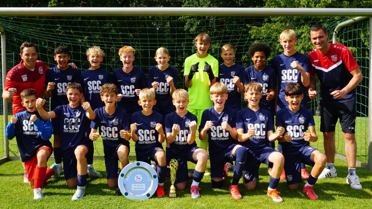 Double mit Bonus: U13 des VfL Stenum feiert herausragende Saison