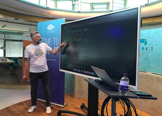 Profi-Hacker Marco Di Filippo zeigt live Cyberangriff