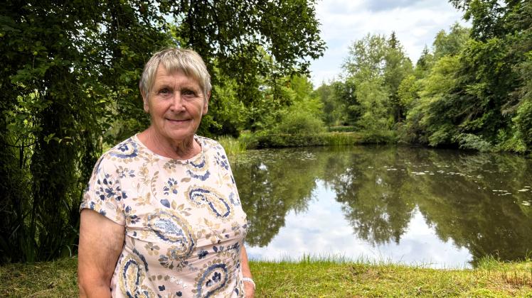 Nudes sophie rain as previously, the booker was very easy