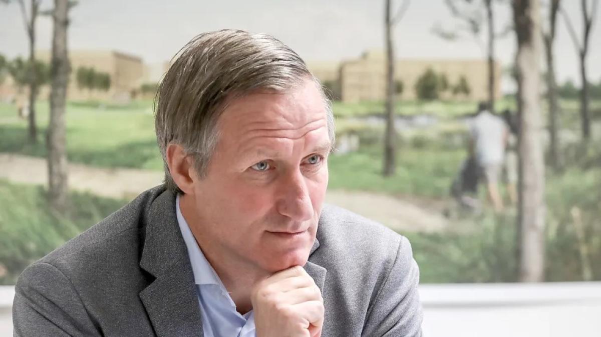 Was Klinikchef Dirk Balster wegen Verbot von Tageszeitungen droht