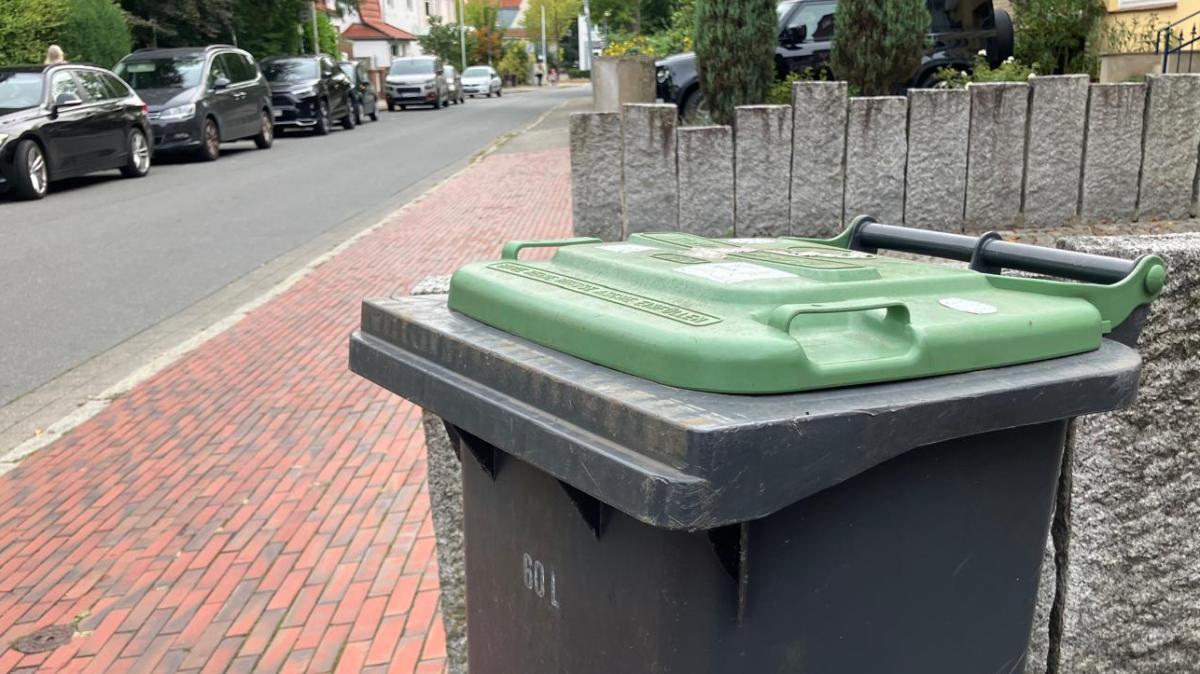ADG zückt gelbe und rote Karten bei Biomüll-Tonnen in Delmenhorst