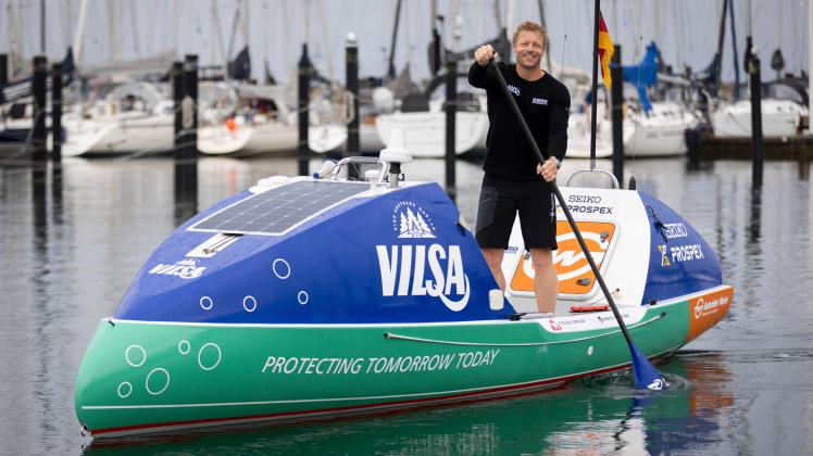 Kieler Michael Walther paddelt mit dem SUP über den Atlantik
