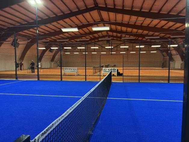 Padel-Trendsport: Erster Indoor-Platz in Bad Oldesloe eröffnet