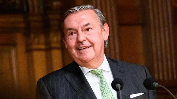 Sturz auf Sylt: Ex-Hapag-Lloyd-Chef mit Hubschrauber in Klinik