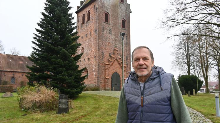 Archiv Sülfeld: Fotos, Erinnerungen und ein Flugzeugwrack