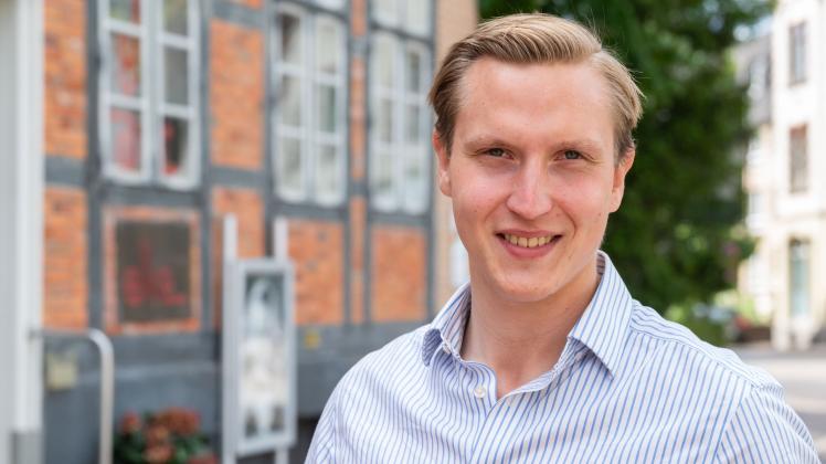 Kevin Dorow: Junge AfD-Politiker der rechten Szene aus SH