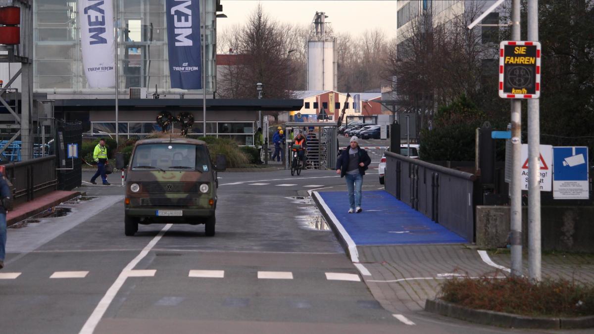 Meyer Werft Papenburg: Mitarbeiter äußern sich zu Großauftrag