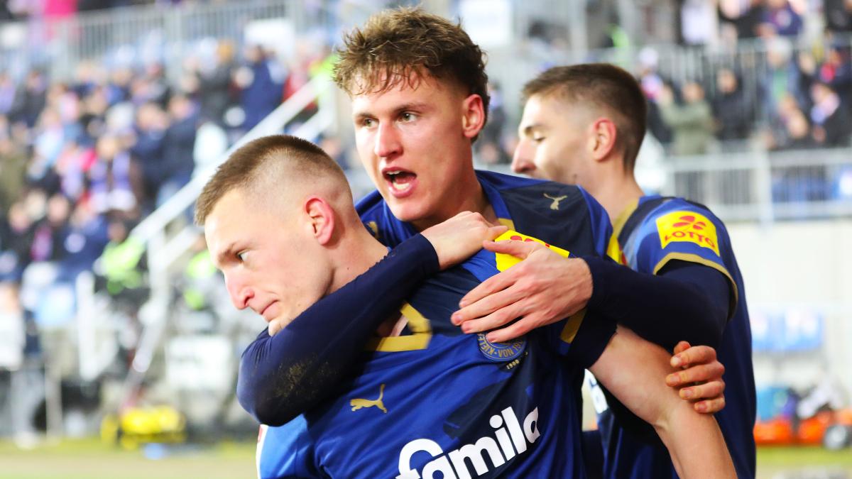 Ivan Nekic nach Segtor für Holstein Kiel von Gefühlen überwältigt