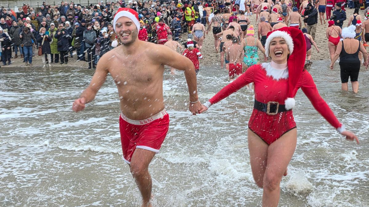 Weihnachtsbaden auf Sylt 2025 in Westerland: Bilder vom Event
