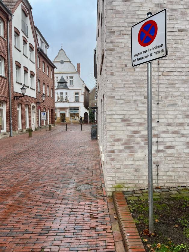 Falschparker sorgen für Ärger in der Baccumer Straße in Lingen