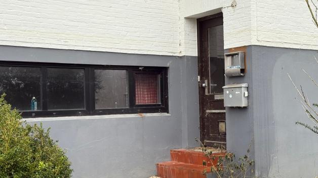 Alte Schule in Arnis seit Jahren ungenutzt: Immobilie soll weg