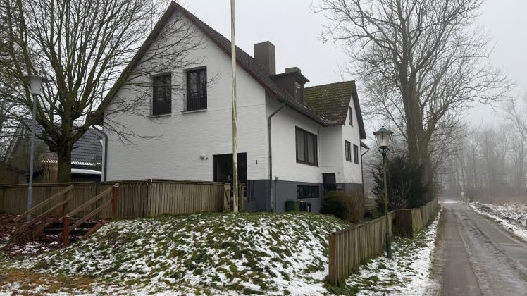 Alte Schule in Arnis seit Jahren ungenutzt: Immobilie soll weg