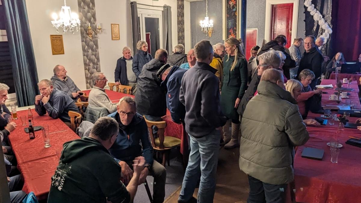 Ja zum Sportplatz-Neubau: Fortschritt oder Schuldenfalle?