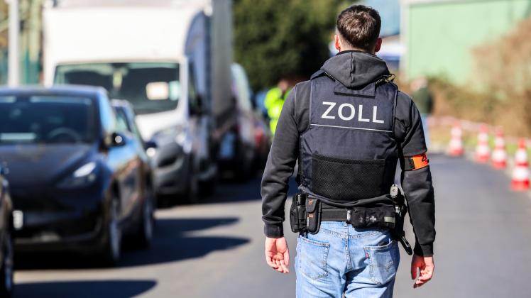 Illegale Zigarettenfabrik in Düsseldorf – Prozess gestartet