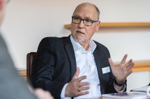 Streit um Klinik-Verkauf in Flensburg: Land widerspricht Diako