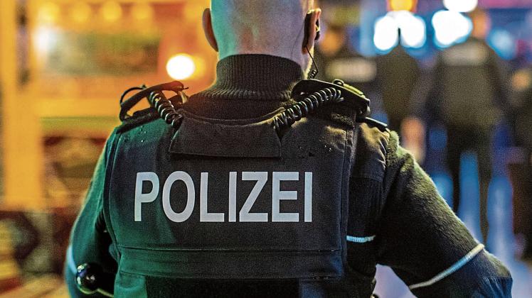 Razzia in Bremen: Polizei schließt Sportsbar nach Großkontrolle