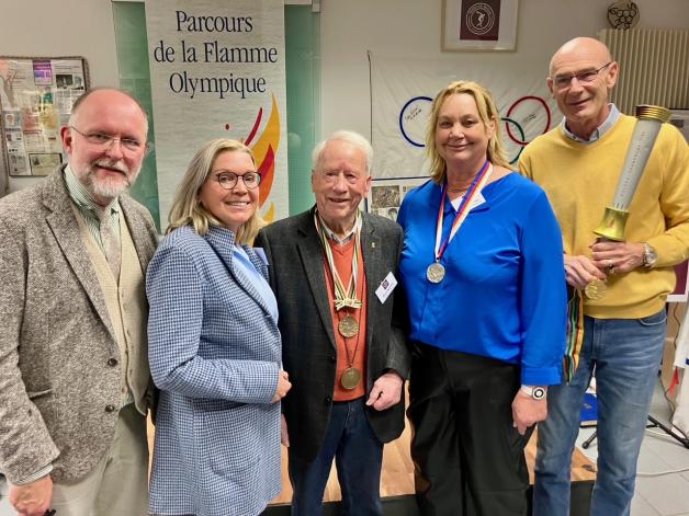 Delmenhorst: Sportler-Museum mit Medaillengewinnern eröffnet