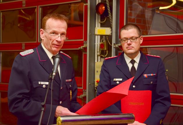 Rendsburgs Feuerwehr nimmt ersten Pastor auf und zieht Bilanz