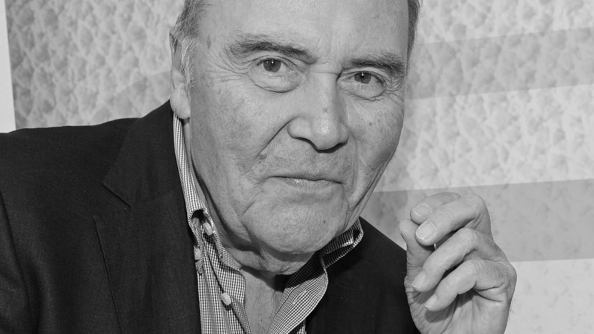 Er spielte unter anderem Helmut Kohl: TV-Star Lambert Hamel tot