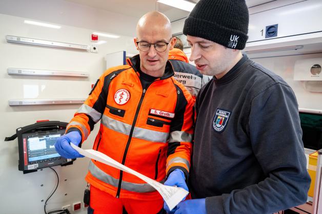 Unterwegs mit dem Notarzt: pausenlose Einsätze im Schichtdienst