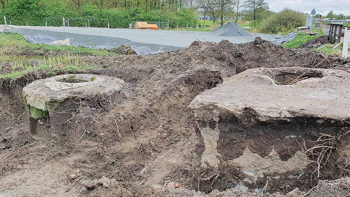 Bahn macht Bunker platt