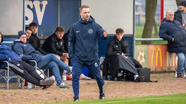 Für Niklas Stöver gibt’s direkt Besuch aus der Vergangenheit