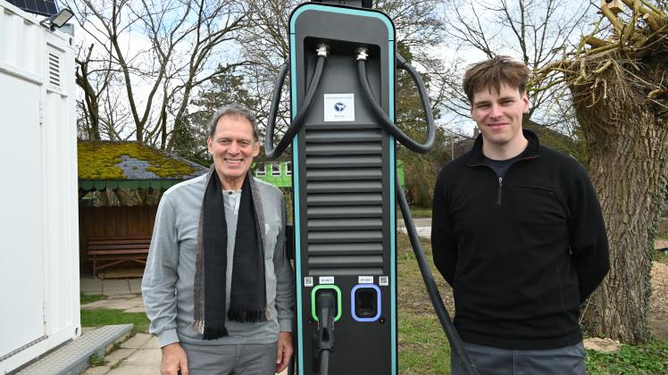 Ahrensburg: 60 Euro Kupfer, 10.000 Euro Schaden an E-Ladesäule