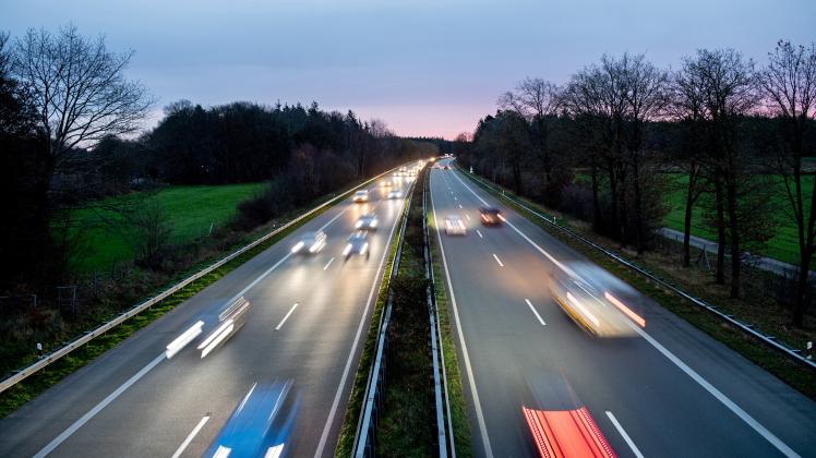 Nach Beinahe-Unfall auf A30: Lünner wird ins Gesicht geschlagen