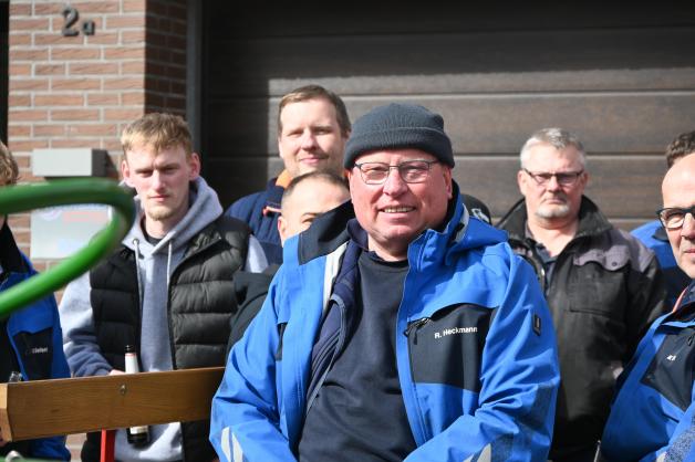 Mehr als eine Million Fenster geputzt: So verabschieden Kollegen