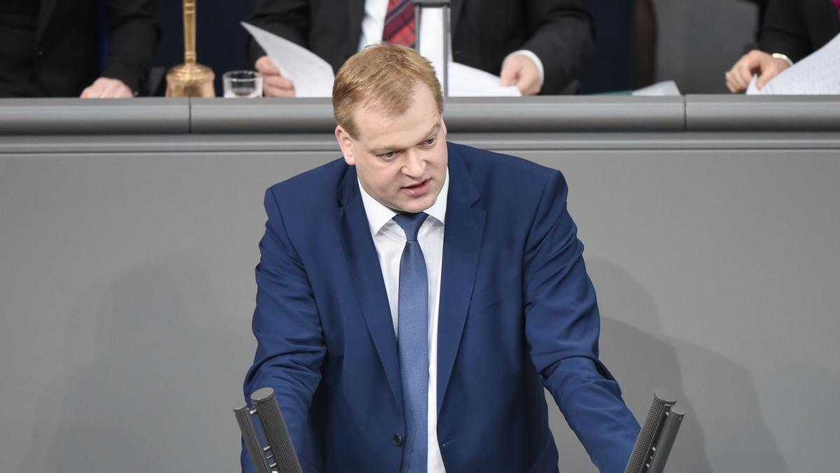 Stegemann: Kinder eher an Pflegekosten der Eltern beteiligen