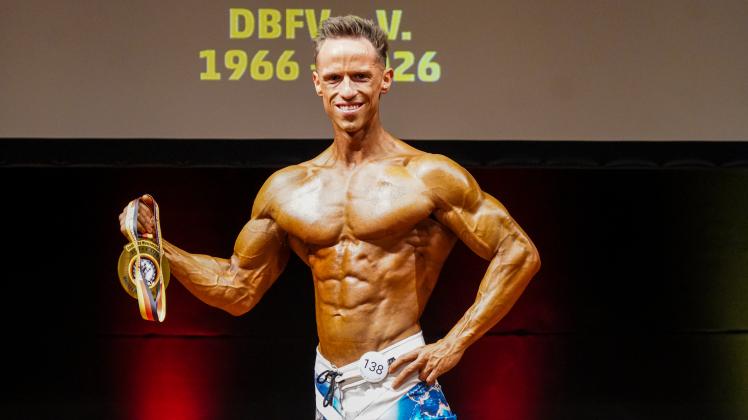 Coup vor WM: Meller Bodybuilder Bjelos ist Deutscher Meister 2026