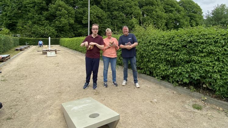 Erste Cornhole-Anlage auf den Königswiesen in Schleswig