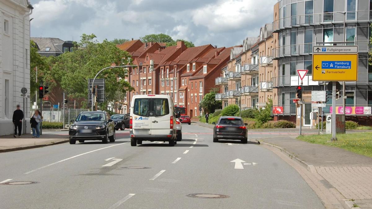 Aufbau des Parkleitsystems: Sperrungen in Schleswigs Zentrum