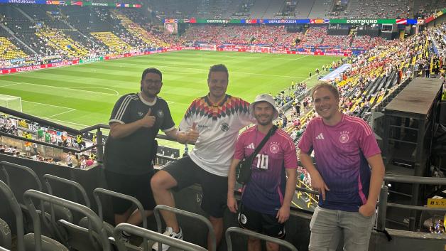 Amateurtrainer Marcel Mundt reist zur WM: Vorfreude trotz Fifa