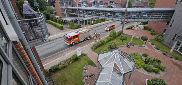 Schmorgeruch im Fahrstuhl: Feuerwehreinsatz im Pius-Stift